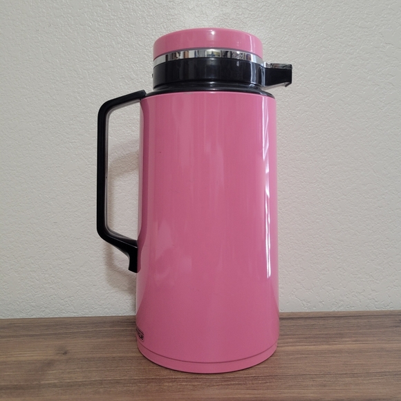 Corningware | Kitchen | Vintage 8s Corning Thermique Pink Coffee Pot ...